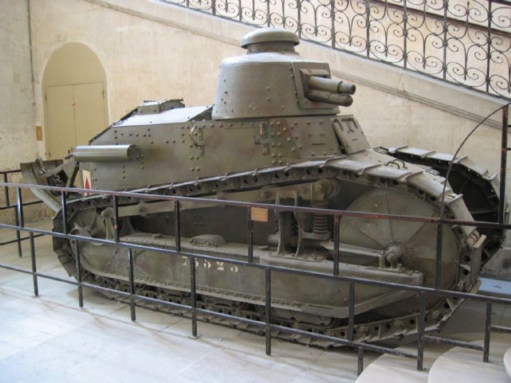 File:French Renault FT 17 tank on display at Musée de l'Armée, Les ...